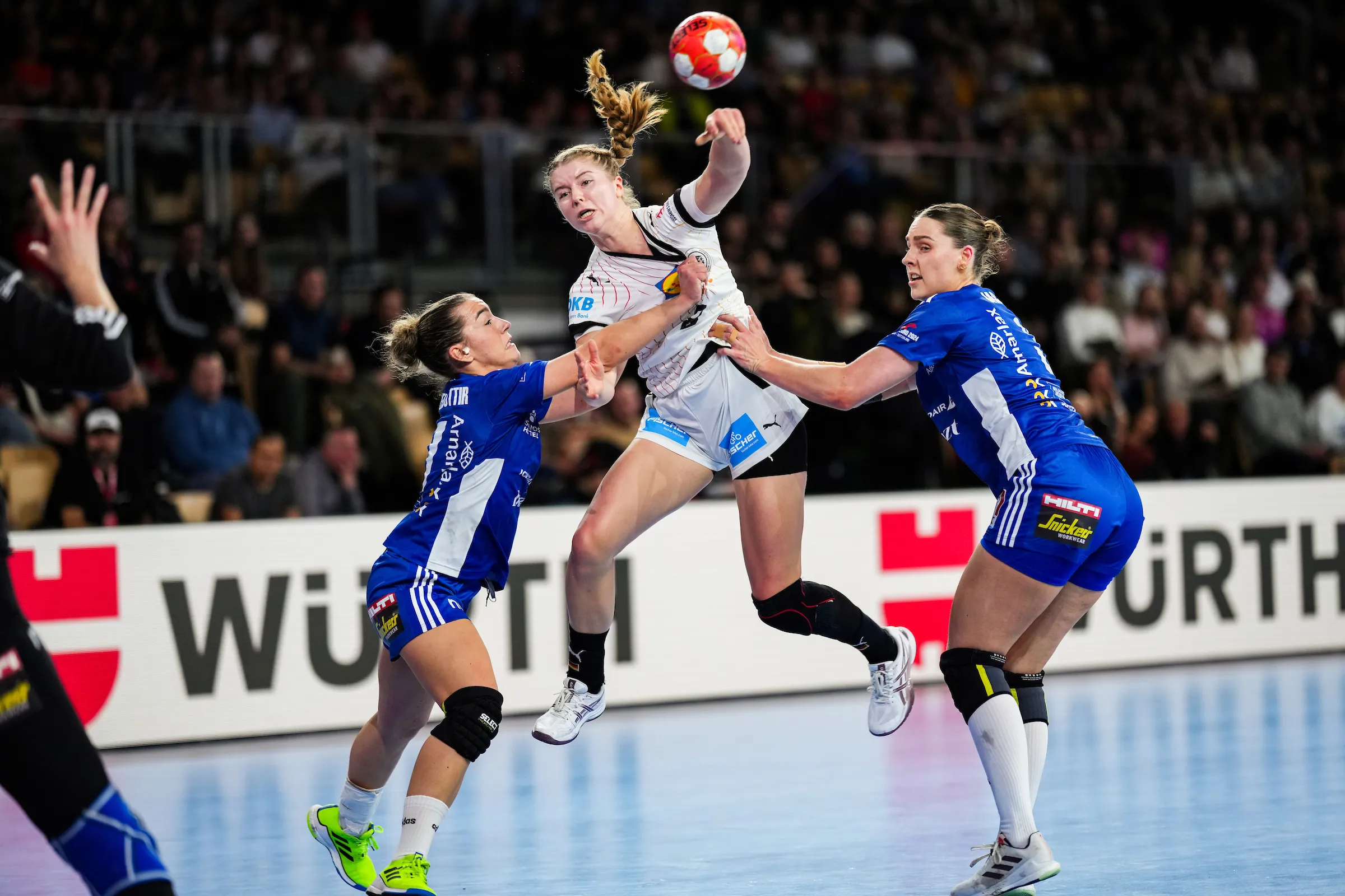 Vienna calling for Germany after EHF EURO victory over Iceland