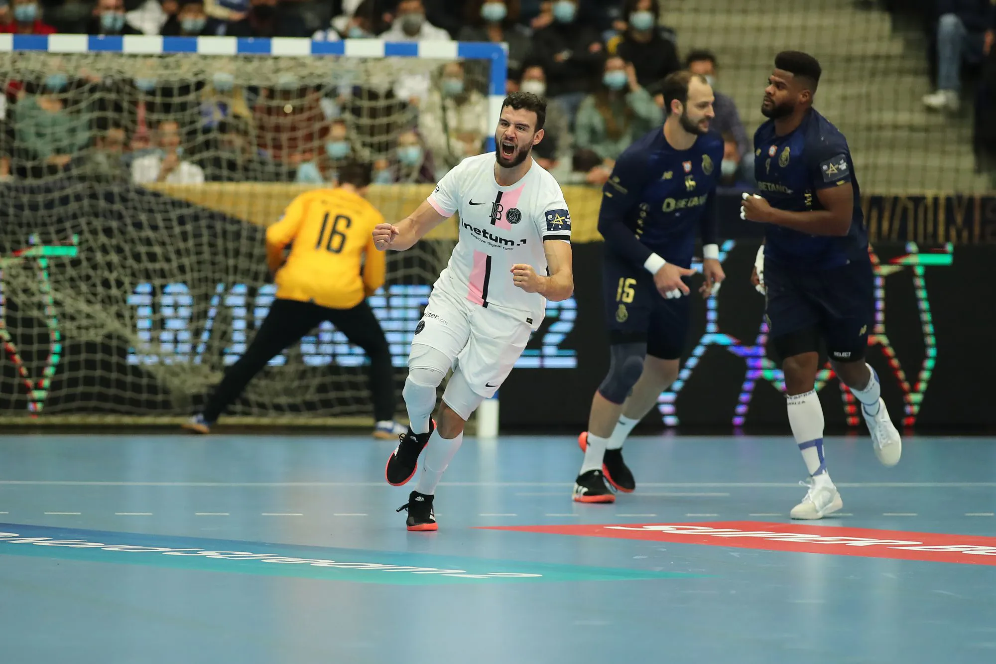 PSG's attack dominates against Porto