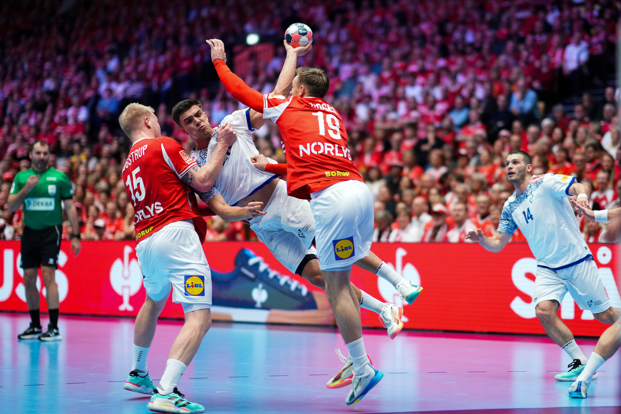 Portugal shock Denmark to take top spot in Men's EHF EURO 2026 group B