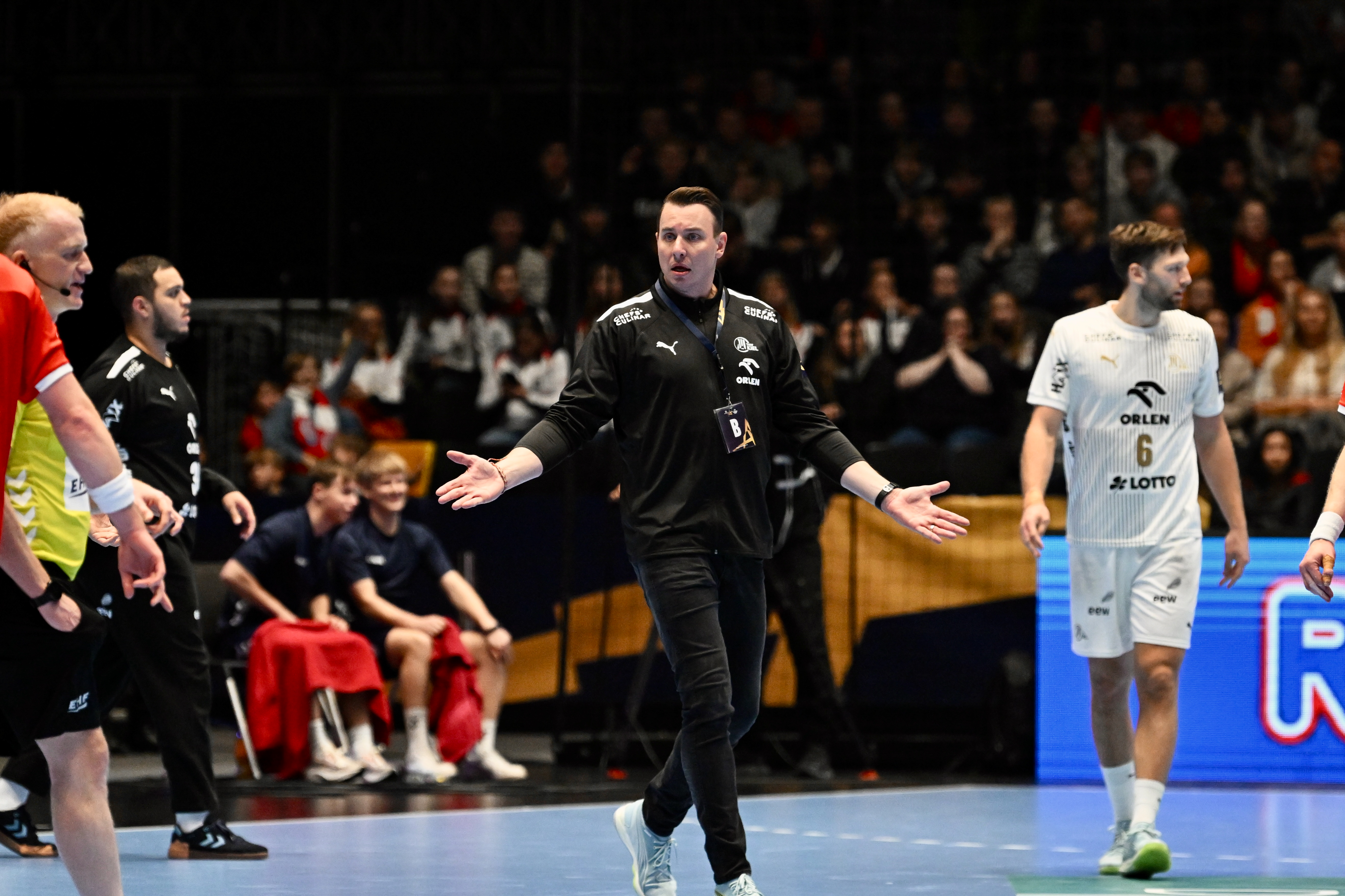 Kolstad end Kiel’s series, perfect debut for Sostaric